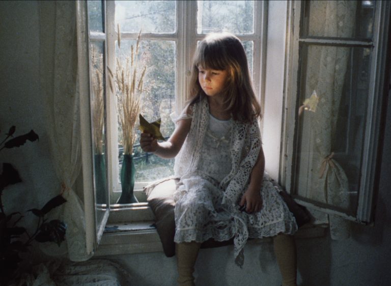 Nefňukej, veverko! – Revue – Filmový přehled